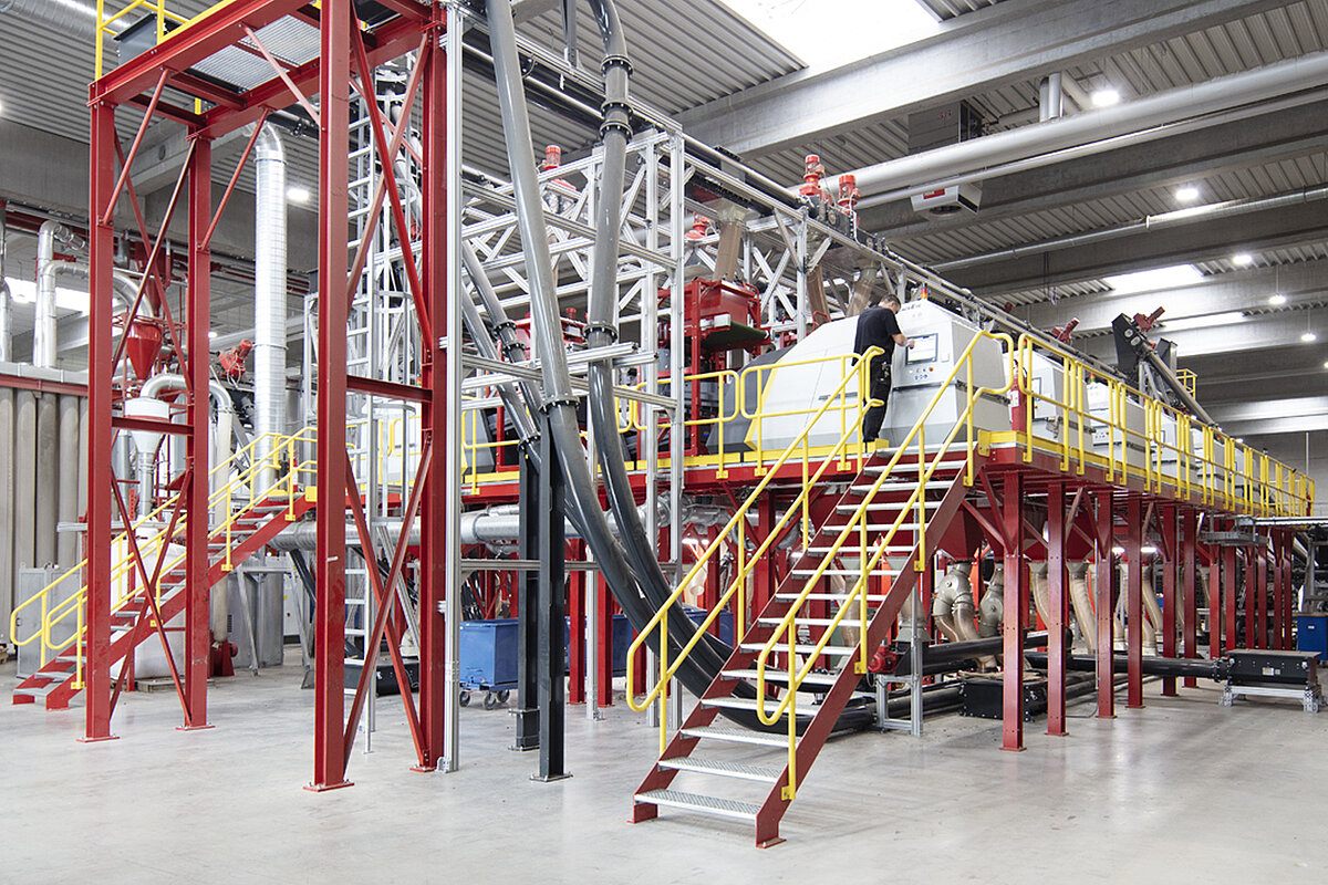 « Chez nous, nous ne jetons pas les plastiques ! » GRAF donne une ...